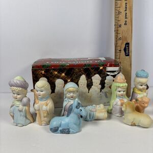Loomco Products | Art | Vintage Fine Porcelain Miniature Nativity 9 ...